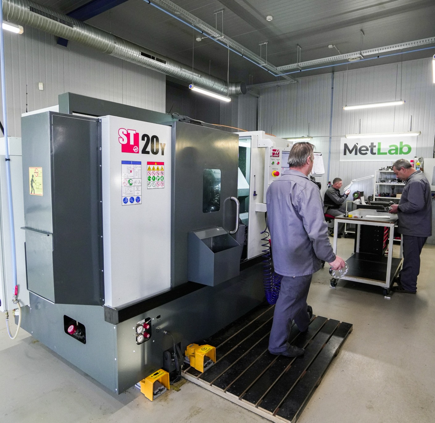 Kontaktai - Metlab